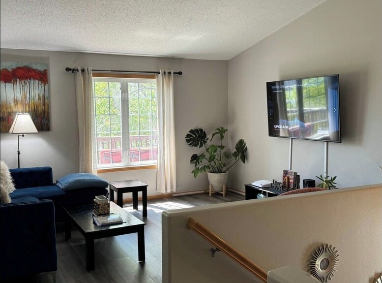 Serene Neighborhood\\hospital\\interstate\\city Attraction\\interstate - Fargodome