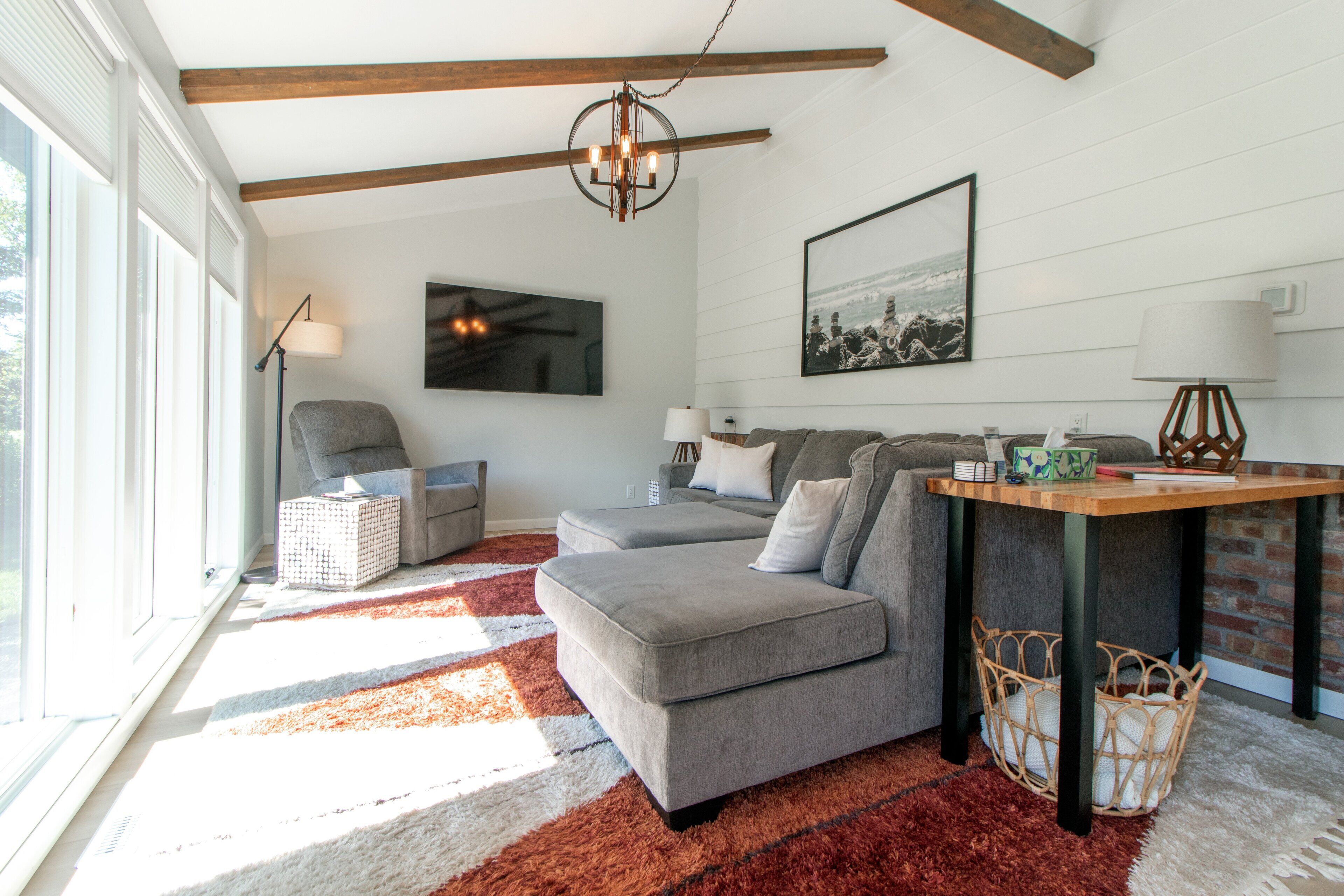 North Shore Gateway | A Luxurious Cabin Retreat - Two Harbors, MN