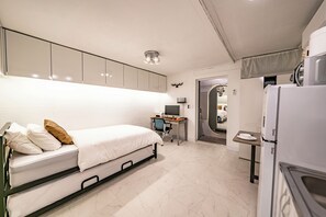 Estúdio Básico | Ferro/tábua de engomar, Wi-fi grátis