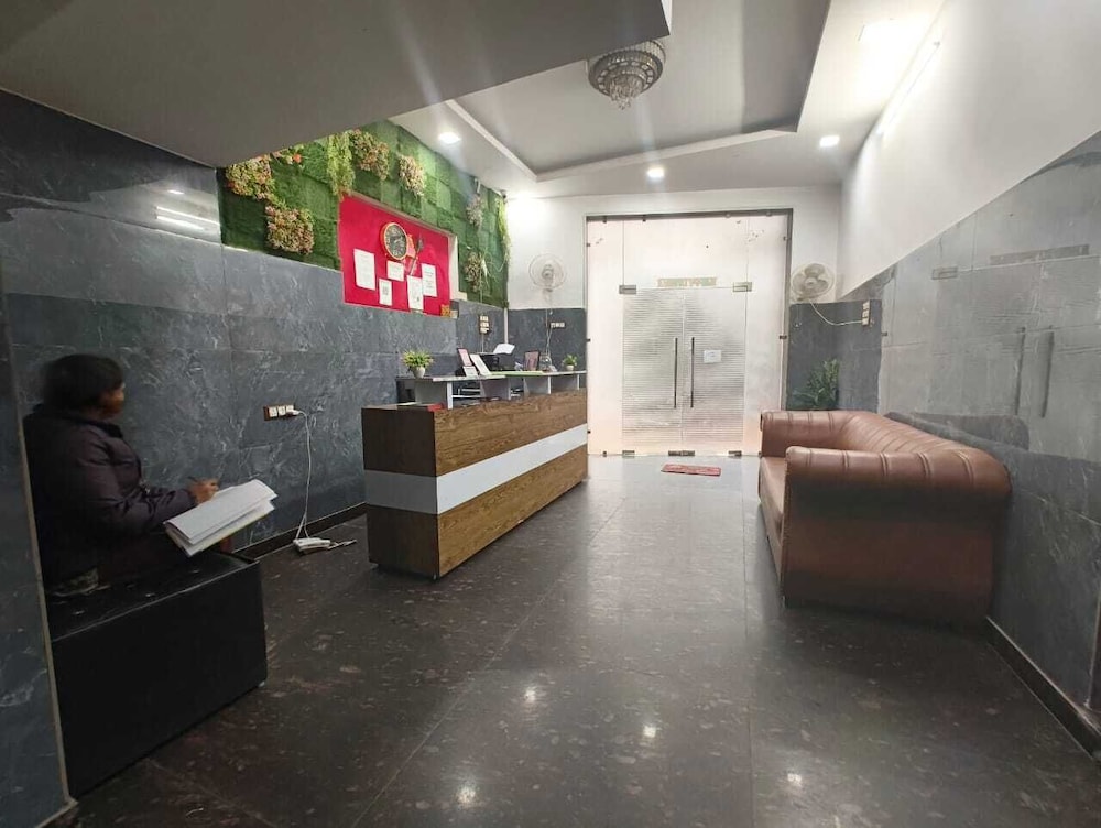 Hotel Vcr Inn - Ghaziabad