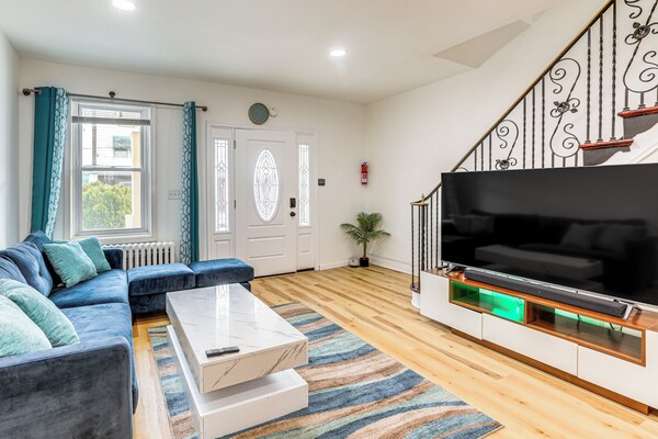 6 Mi To Eagles Games: Stylish Philly Townhome! - Media, PA