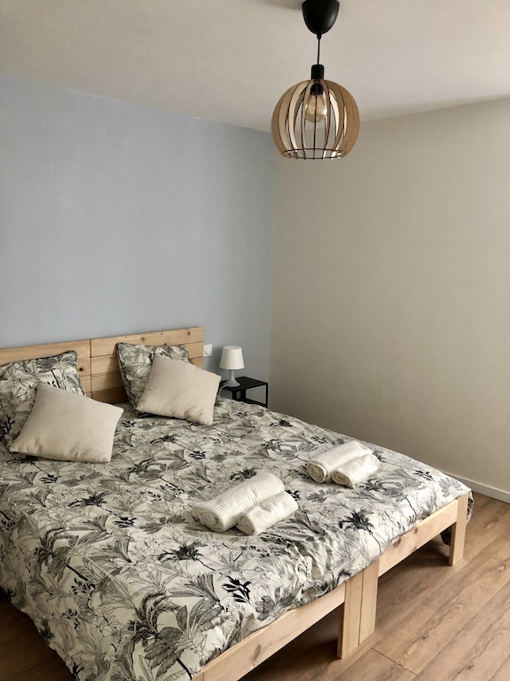 Gîte 1 Chambre Accès à La Piscine Couverte Et Chauffée. A 2 Pas De La Mer - Finistère