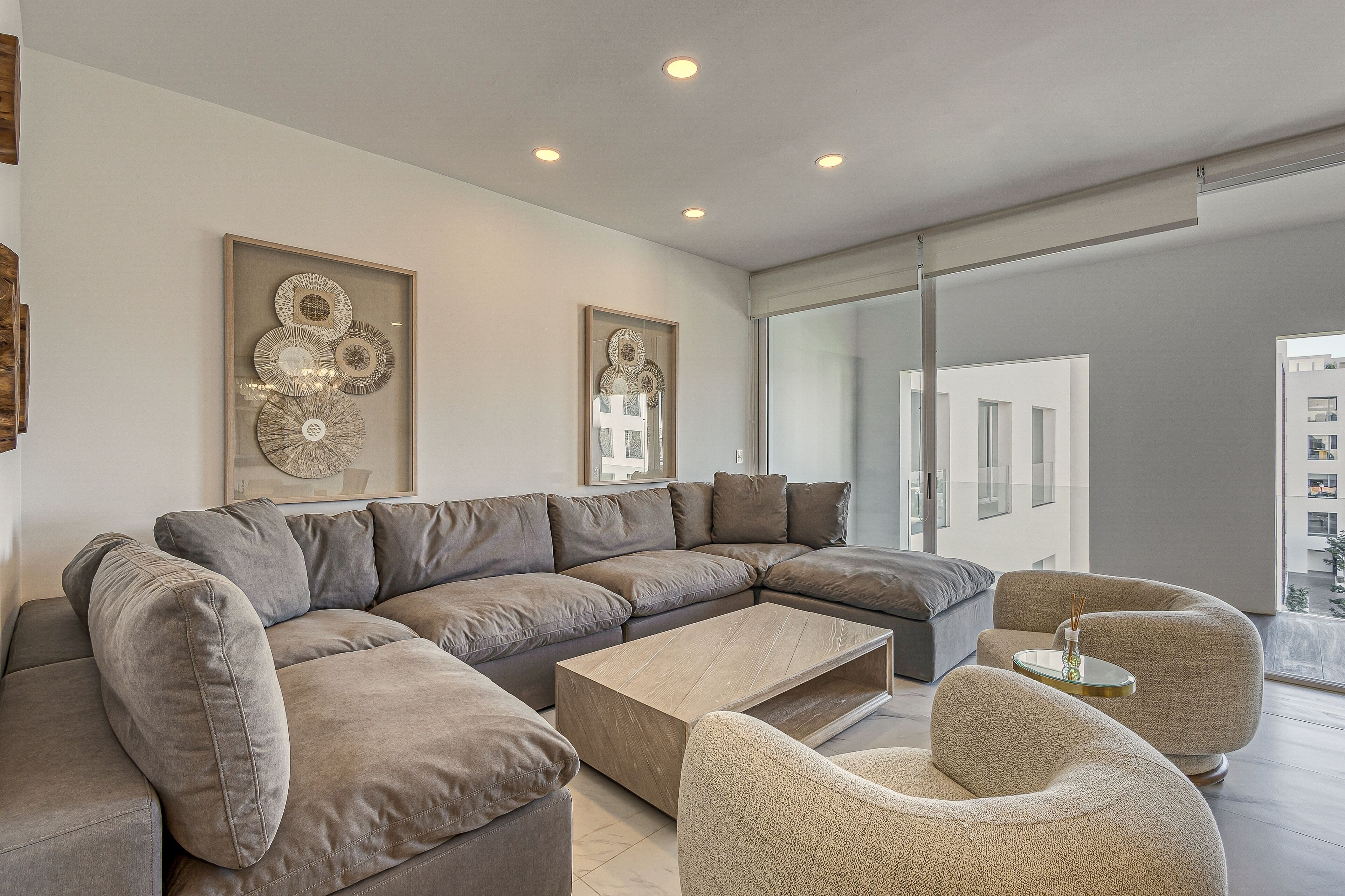 Spacious Luxury Apartment With Ocean Views, Pool And Steps To Playa El Médano - Cabo San Lucas