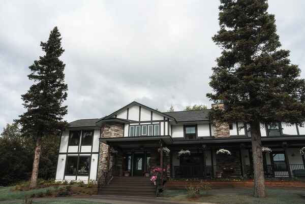 Highland Glen Lodge - Anchorage, AK