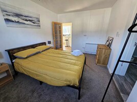 2 quartos, Wi-Fi de cortesia, roupa de cama