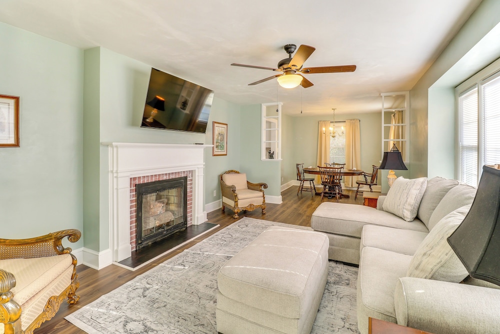 Walk To Chowan University: Dog-friendly Retreat - Murfreesboro, NC