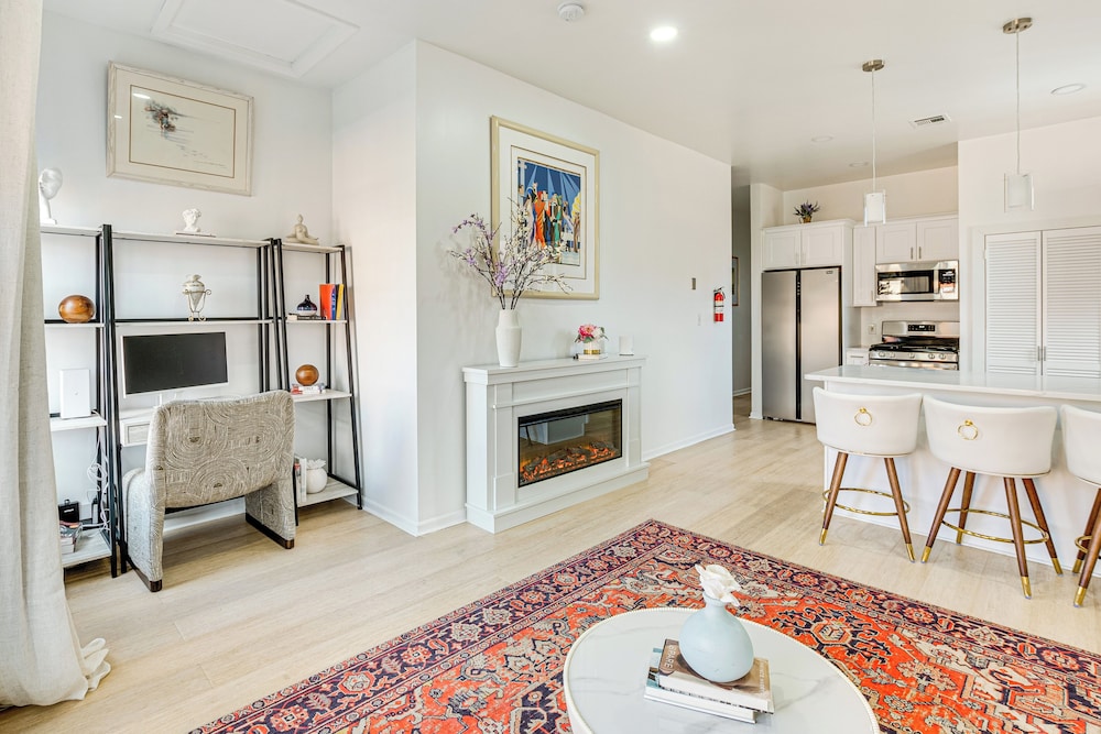 1 Mi To Prudential Center: Remote Work-ready Apt - Montclair, NJ