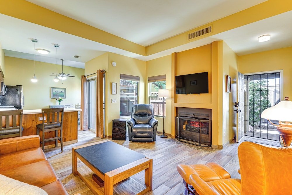 12 Mi To Dtwn Tucson: Tranquil Townhome W/ Office - Arizona-Sonora Desert Museum