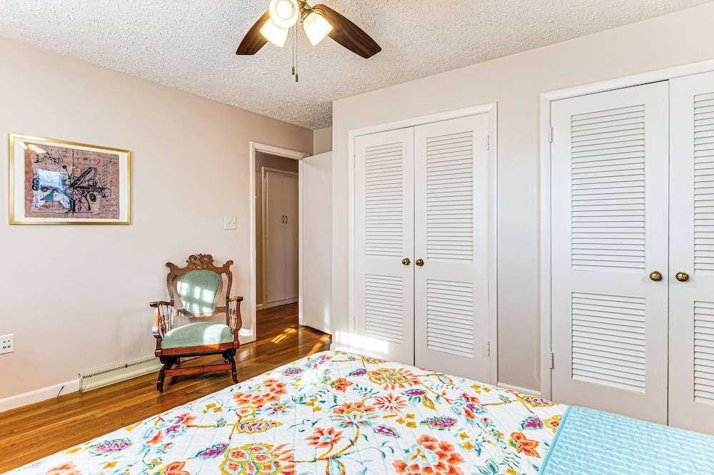 Deck & Workstations: Central Columbus Home - Columbus, IN