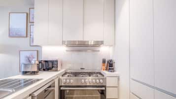 Apartamento, vista para o mar | Cozinha privada