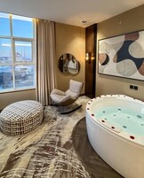 Suíte presidencial, 1 quarto, cozinha americana, vista para a cidade | Terraço/pátio