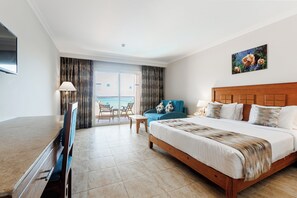 Quarto superior | Frigobar, cofres nos quartos, cortinas blackout