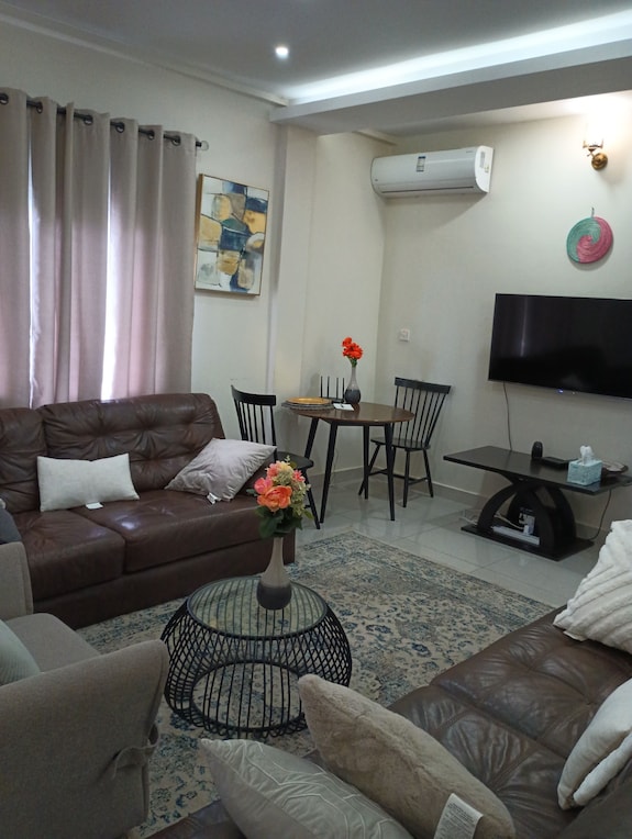 Himma's Superior Luxury Apartments With Stunning Sea And Mountain Views - Freetown