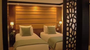 Suite Júnior, vista para o rio | 1 quarto, minibar, cofre no quarto, secretária