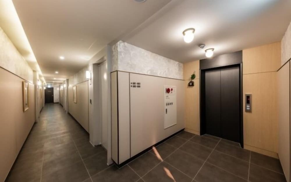 Hound Hotel Pyeongtaek Songtan - 신장동