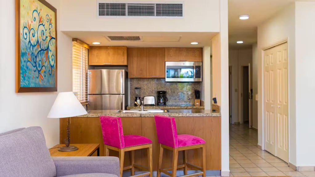 One-bedroom Suite - Villa Del Palmar Beach Resort & Spa. 7 Nights 4 Travelers - Cabo San Lucas