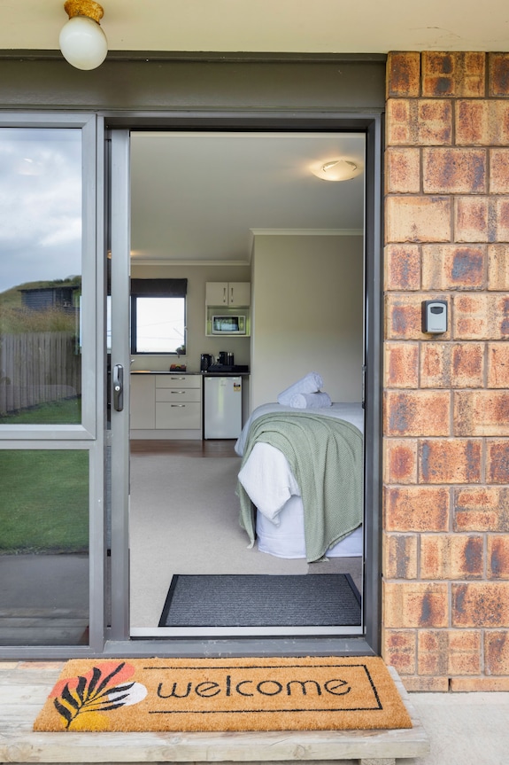Peaceful Escape In Manutahi Pet Friendly & Continental Breakfast Provided -