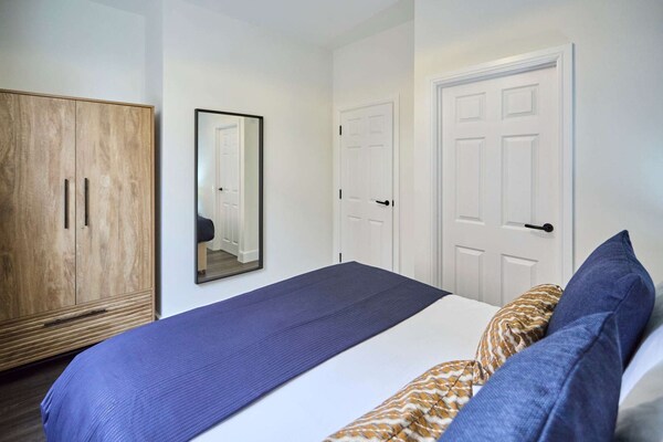 Host Stay Apartment 2 Upton House - Northampton