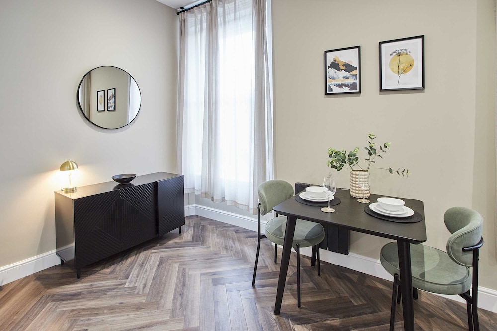 Host Stay Apartment 4 Upton House - Northampton