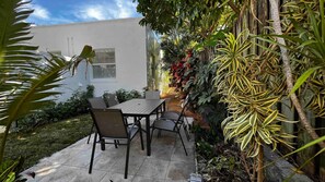 Casa | 2 quartos, secretária, internet de alta velocidade 