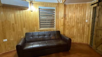 Cabana | Área de estar | TV de tela plana