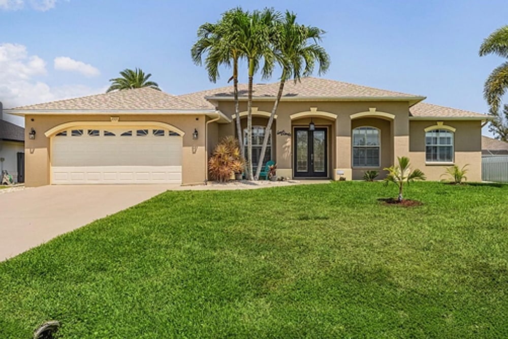 Family Friendly - Private Pool - Sleeps 10 - Sanibel Island, FL