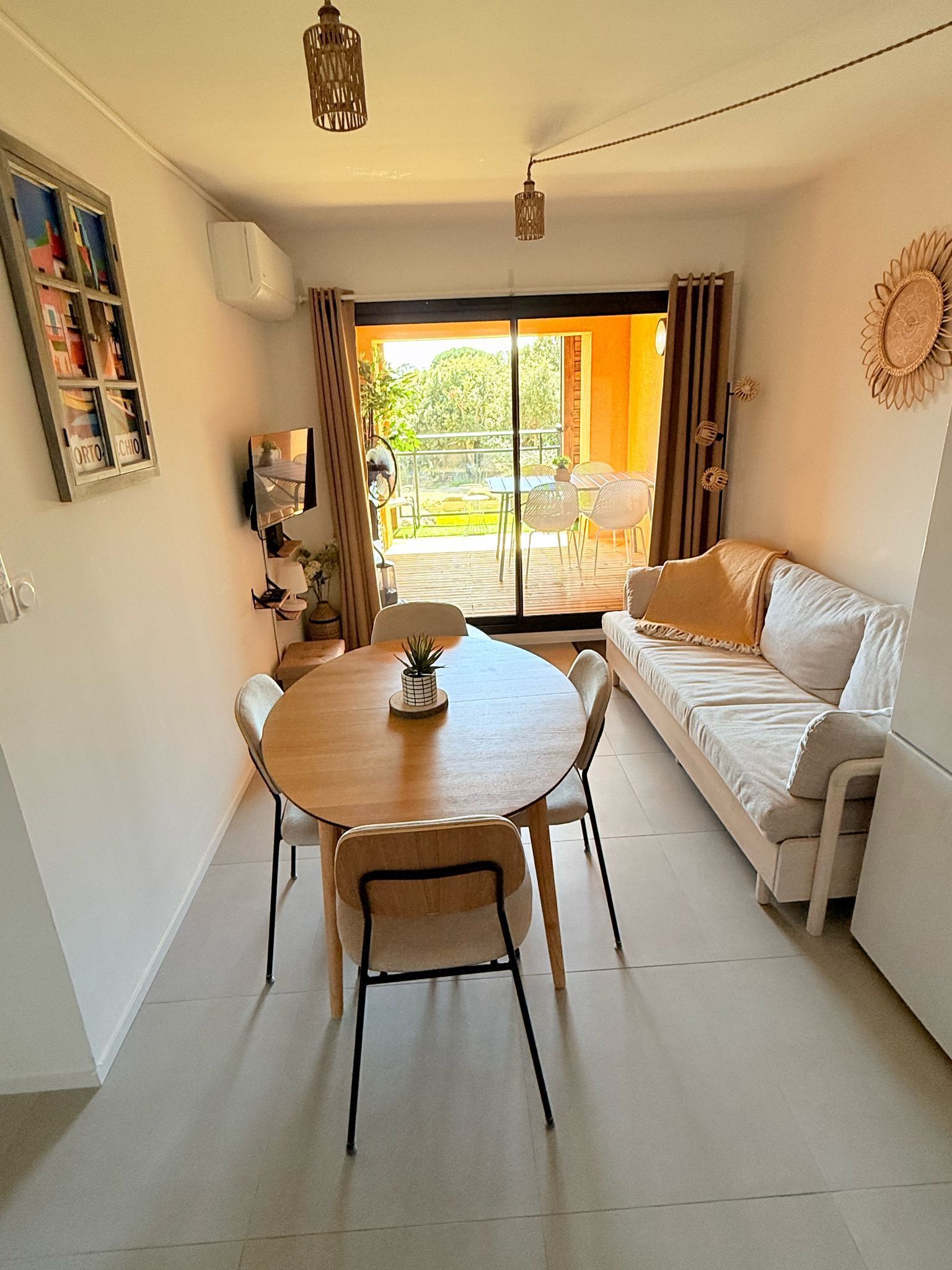 South Corsica, Cosy T3 Air-conditioned, Direct Access To The Sea, Feet In The Water - Figari