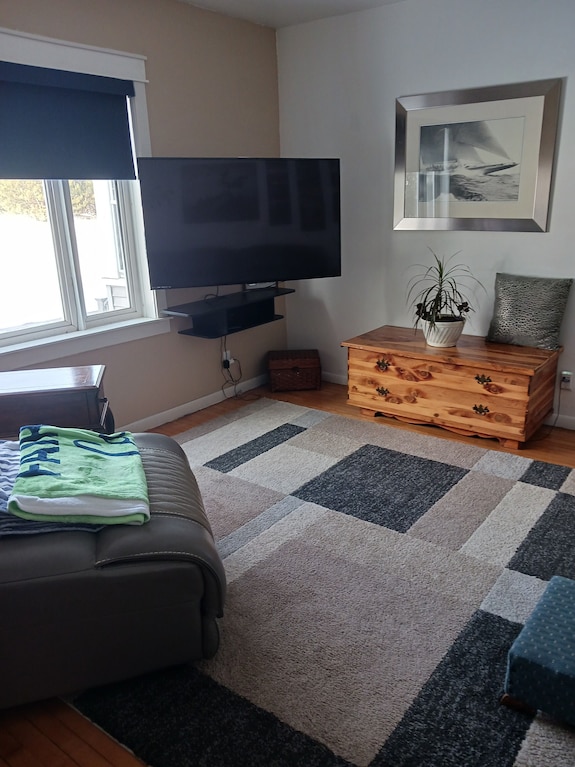 House Blocks From The Fox River With Access To Lake Winnebago. Easy I41 Access. - Oshkosh, WI