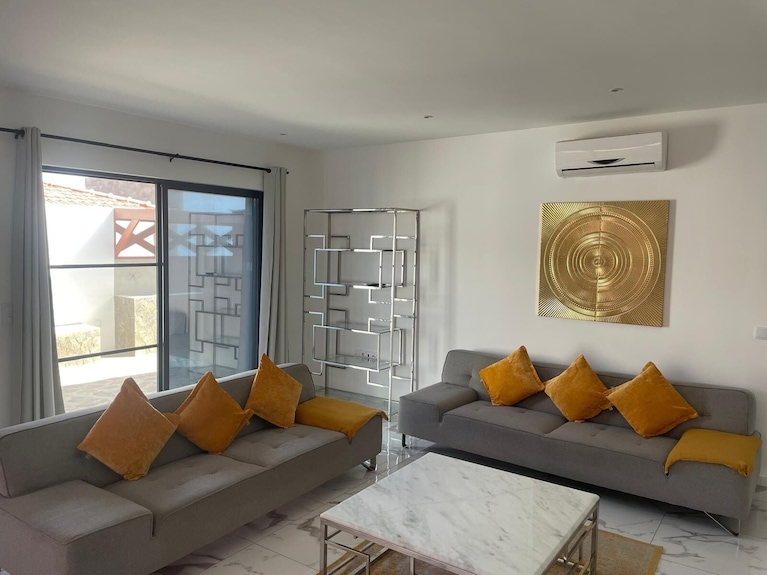 Beach House With Indoor Pool, 1 Minute From The Beach - Cabo Verde