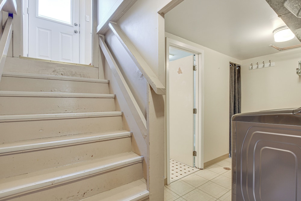 Home W/ Fenced Yard: 13 Mi To Downtown Chicago! - Illinois