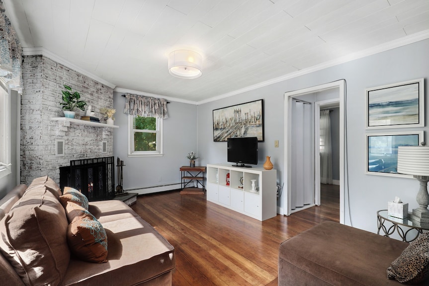 Home Sweet Home In Danbury - Bethel, CT