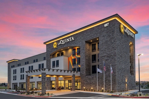 La Quinta Inn And Suites By Wyndham Lincoln - Roseville, CA