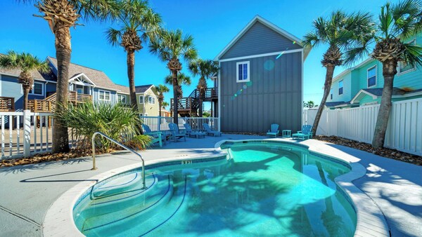 11th St - Salty Seas - Port Aransas, TX