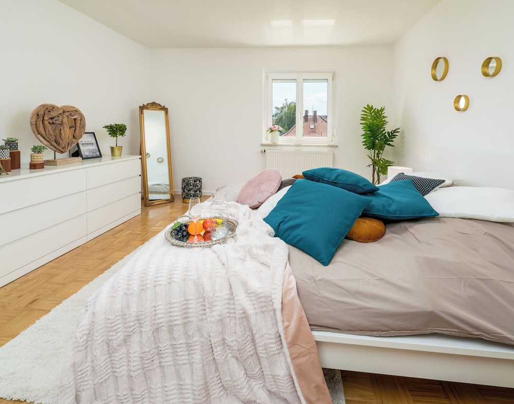 1og L 70m2 2-zimmer Wohnung - Salzburg