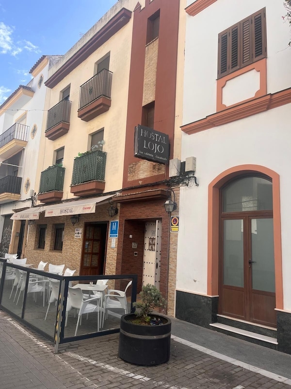 Hostal Lojo - Conil de la Frontera