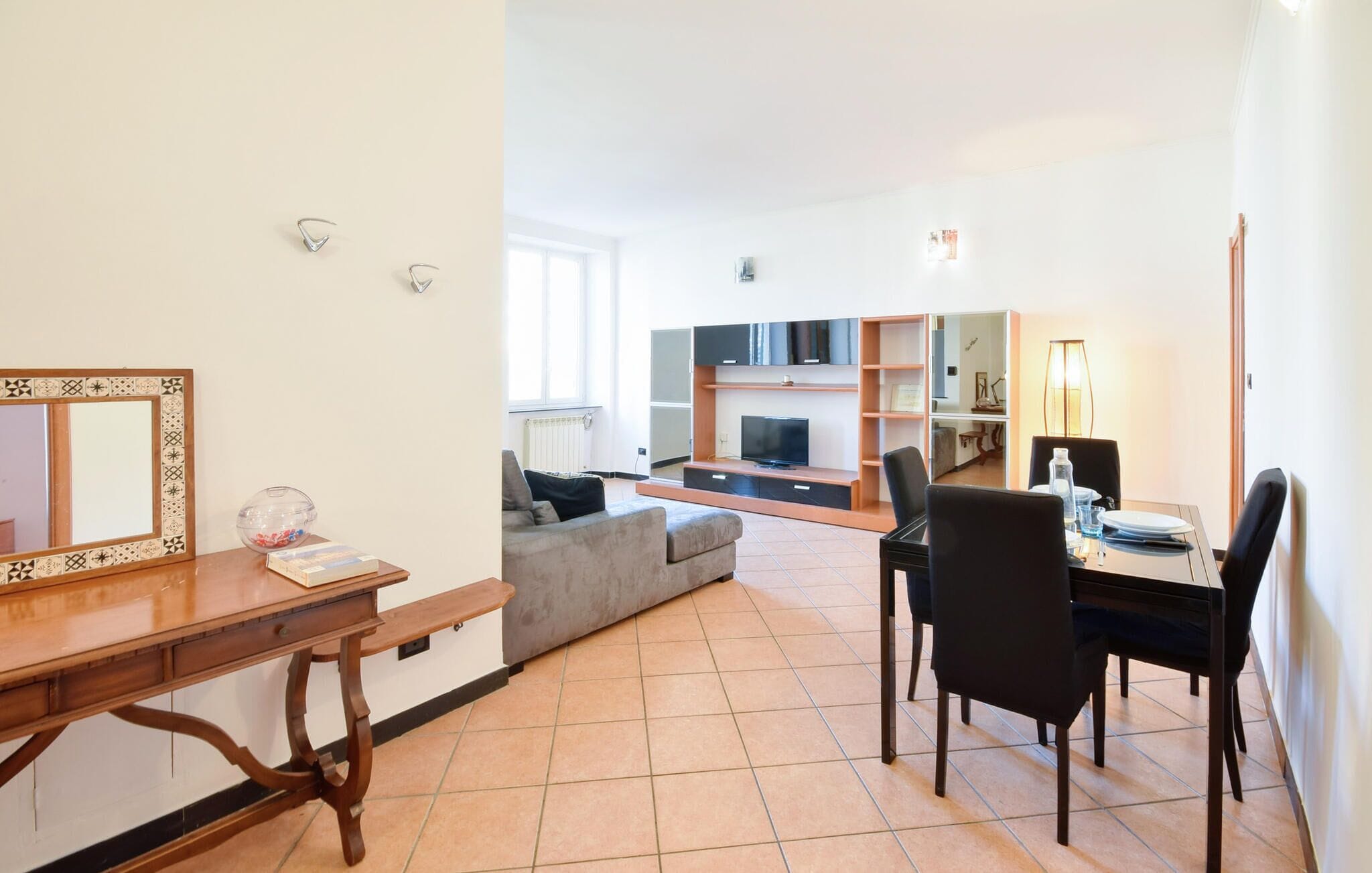 Bonito Apartamento De 2 Dormitorios En. - Genoa