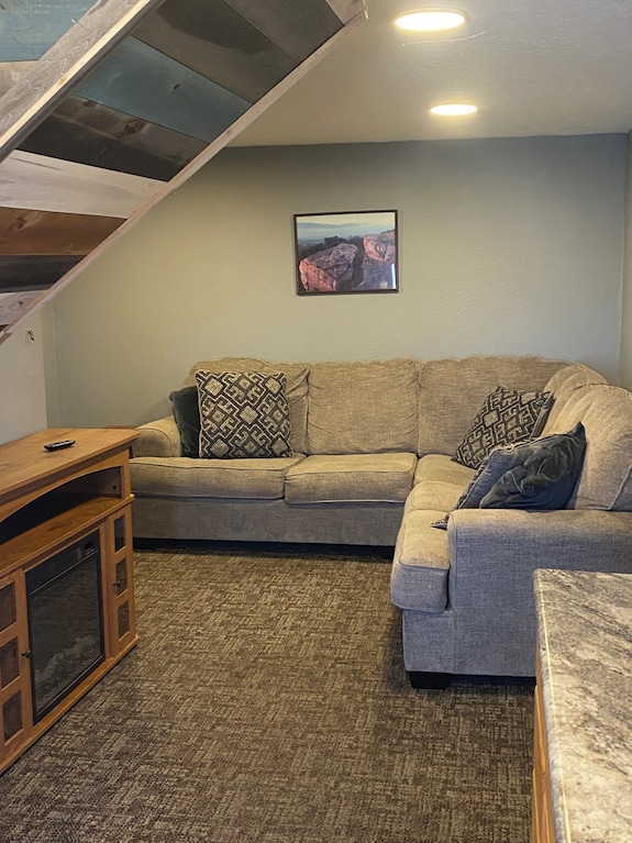 The Covered Porch Hideaway - Lakeside Tiny House Rental - Sleeps 4 - Minnesota