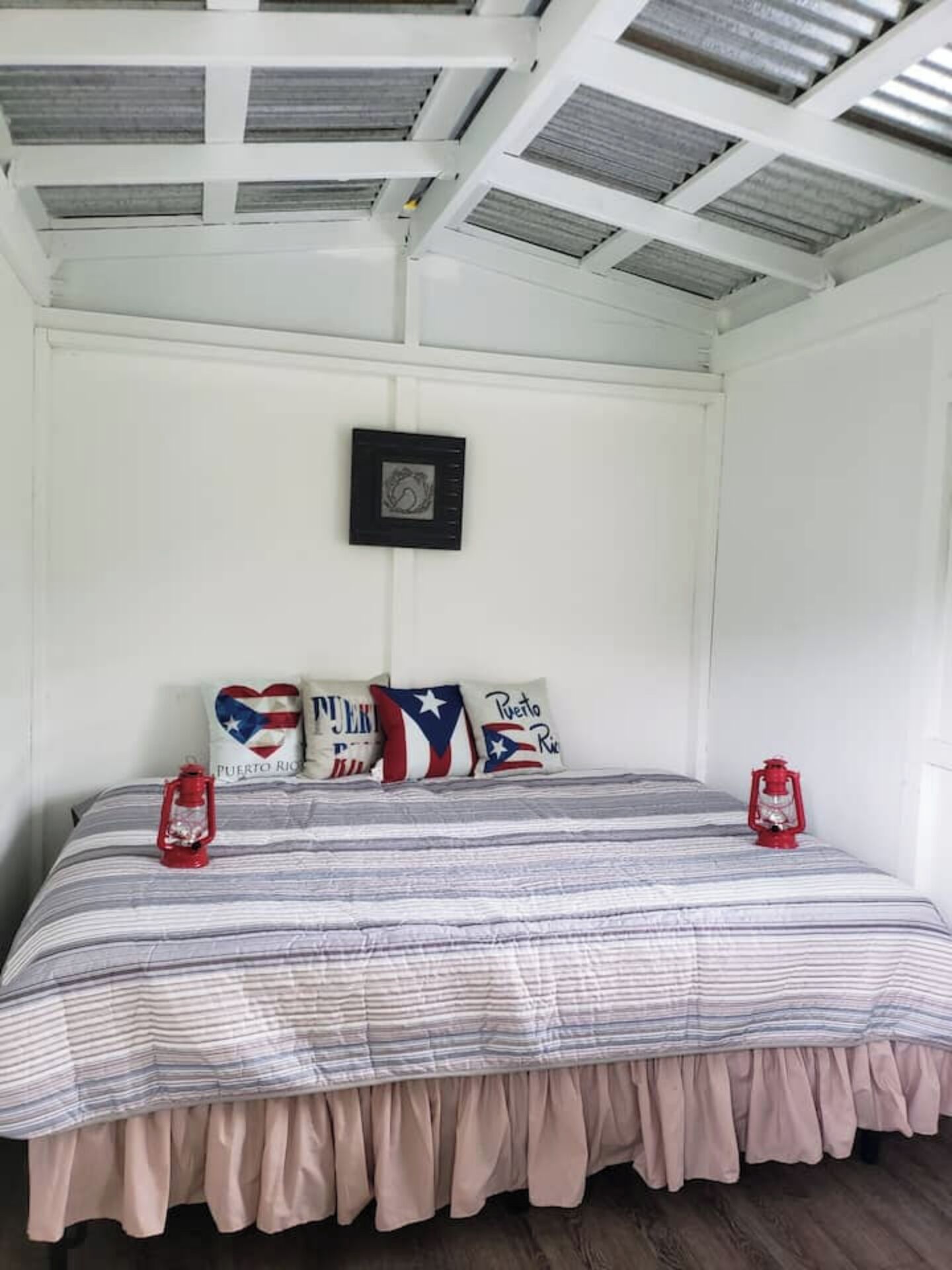 The Casita Amarilla Del Yunque - Puerto Rico