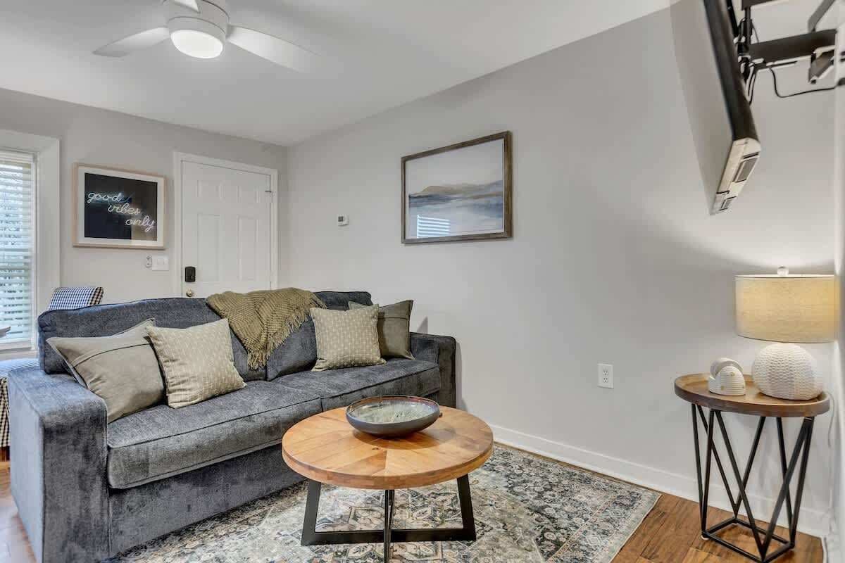 Pasture Bedtime - Great Location! - Franklin, TN