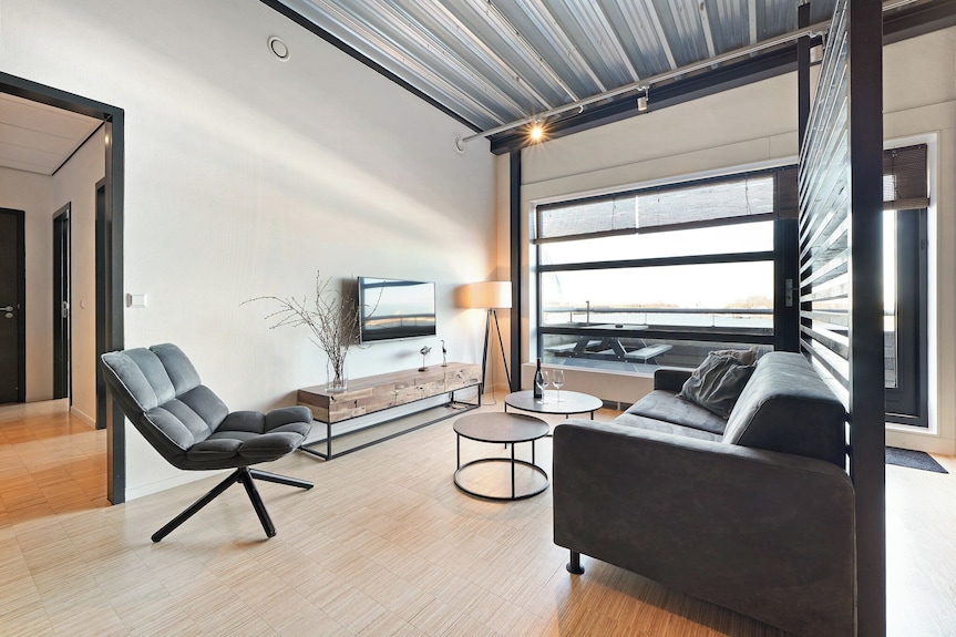 Prachtig Appartement Op De Eerste Verdieping Met Eigen Balkon Met Fantastisch Uitzicht. - Brouwershaven