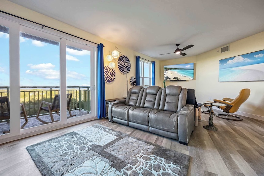 River Fly In: Updated, Luxurious Waterfront 2br - Cocoa