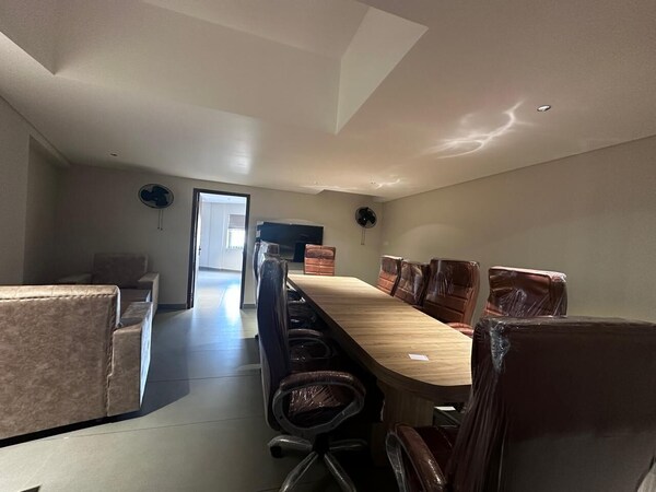 Hotel In Hypolux - Palakkad