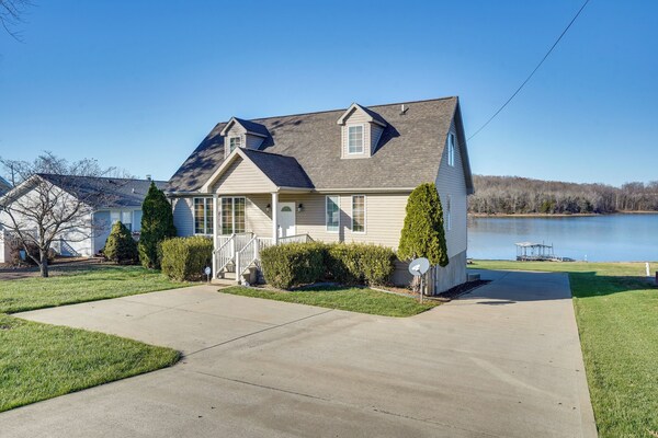 Hot Tub, Dock & Views: Waterfront Home In Cadiz! - Cadiz, KY