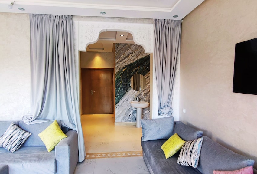 Charming Villa With 2 Bedrooms And Ac, Wifi In Welcoming Marrakech - Morocco