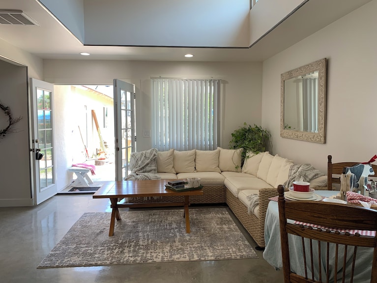 Charming Casita Near Disneyland Perfect For Families And Travelers In Fullerton - 사이프러스