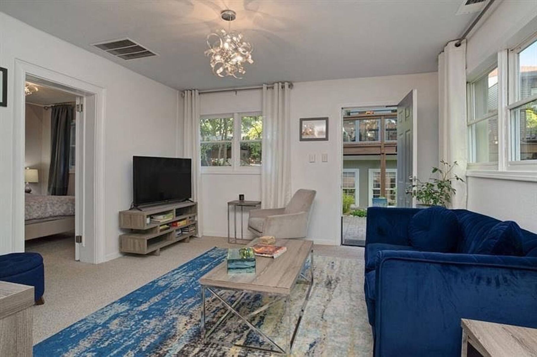 Charming 2-bedroom Cottage Near Atlanta Beltline And Ponce City Market - Atlanta, GA