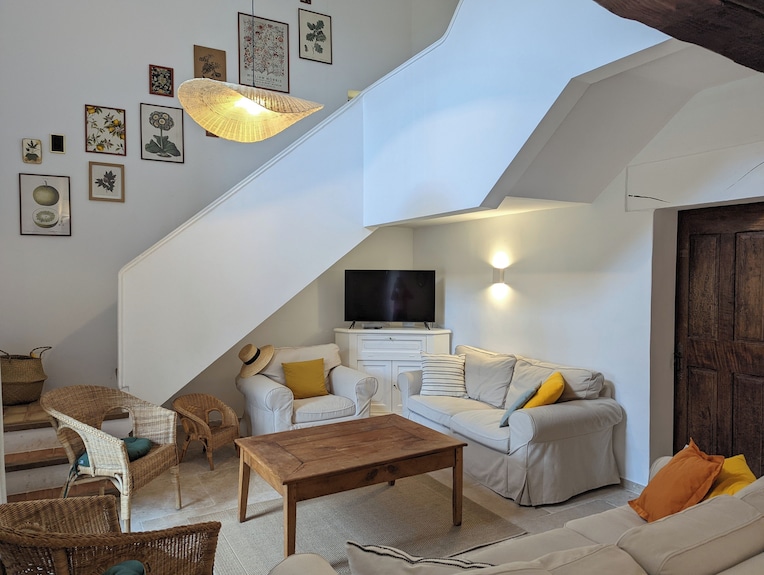 Mas Traditionnel En Pleine Nature - Vaucluse