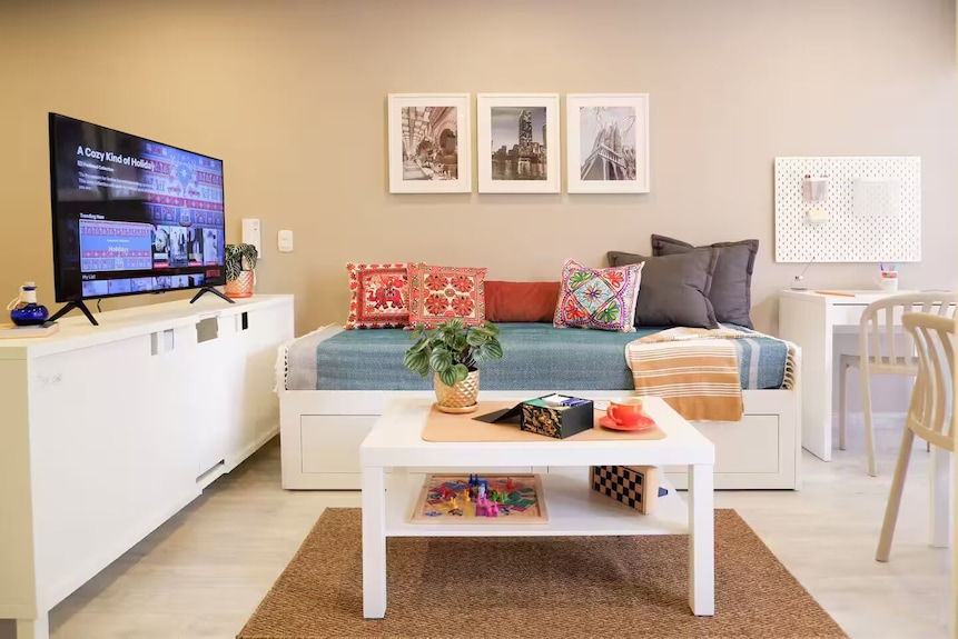 Bright & Stylish Studio Apartment Near Unicentro - Bogota