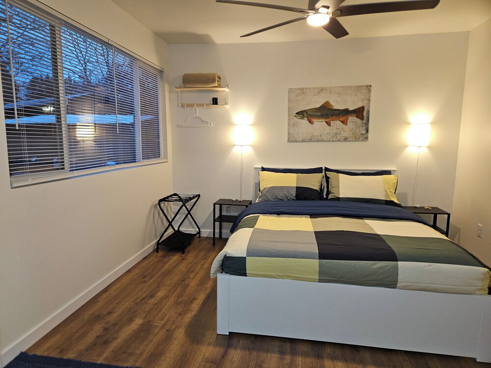 Studio #5 at Bennettscape Lodge with AC, WiFi by Bennett Spring State ...