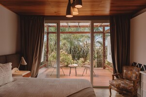 Quarto Comfort, vista para o jardim | Roupa de alta qualidade, camas de colchão viscoelástico, minibar 